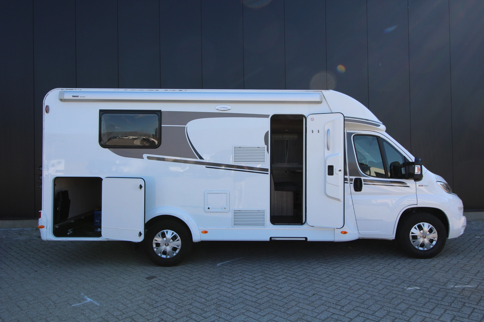 Sunlight T 68 Adventure Edition huren | Broekhuis