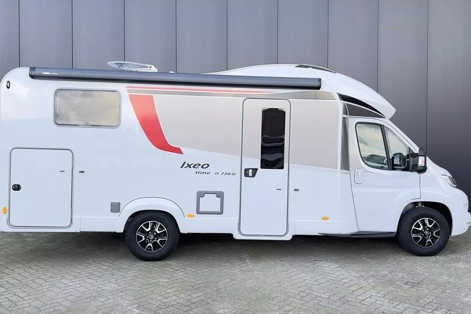 Bürstner Ixeo Time 726 G huren | Broekhuis